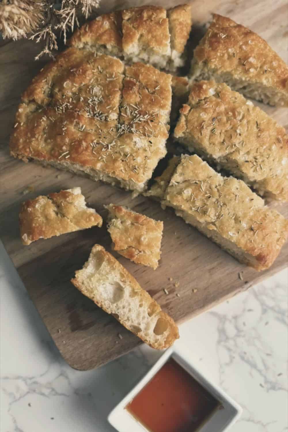 Beginner Friendly Easy No-Knead Rosemary Focaccia Recipe — Maria Lucey ...